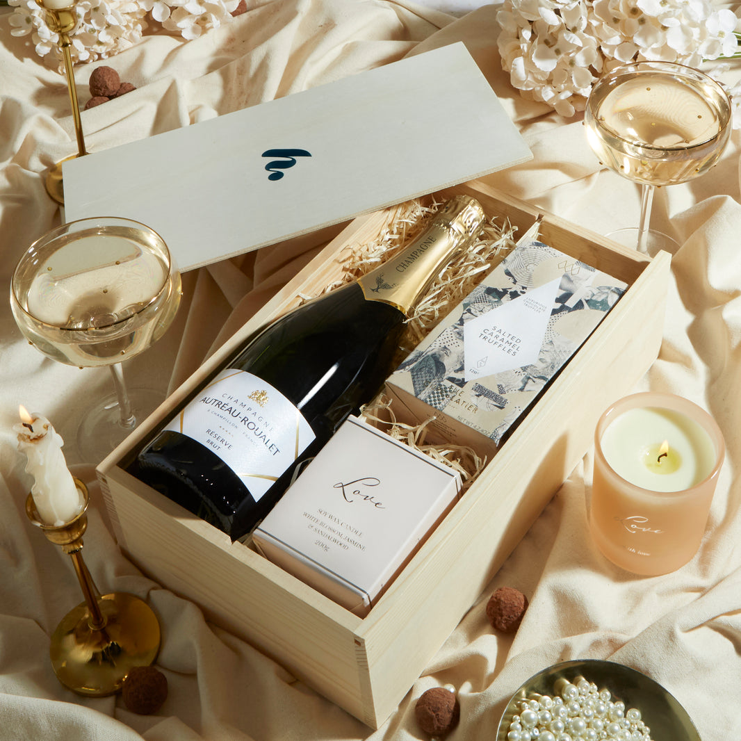 Wedding Hampers | Wedding Gift Ideas for Couples – Hampers.com