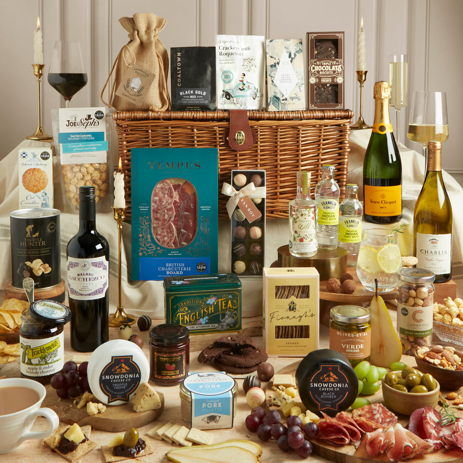Luxury Hampers and Gourmet Gift Baskets | hampers.com – Hampers.com