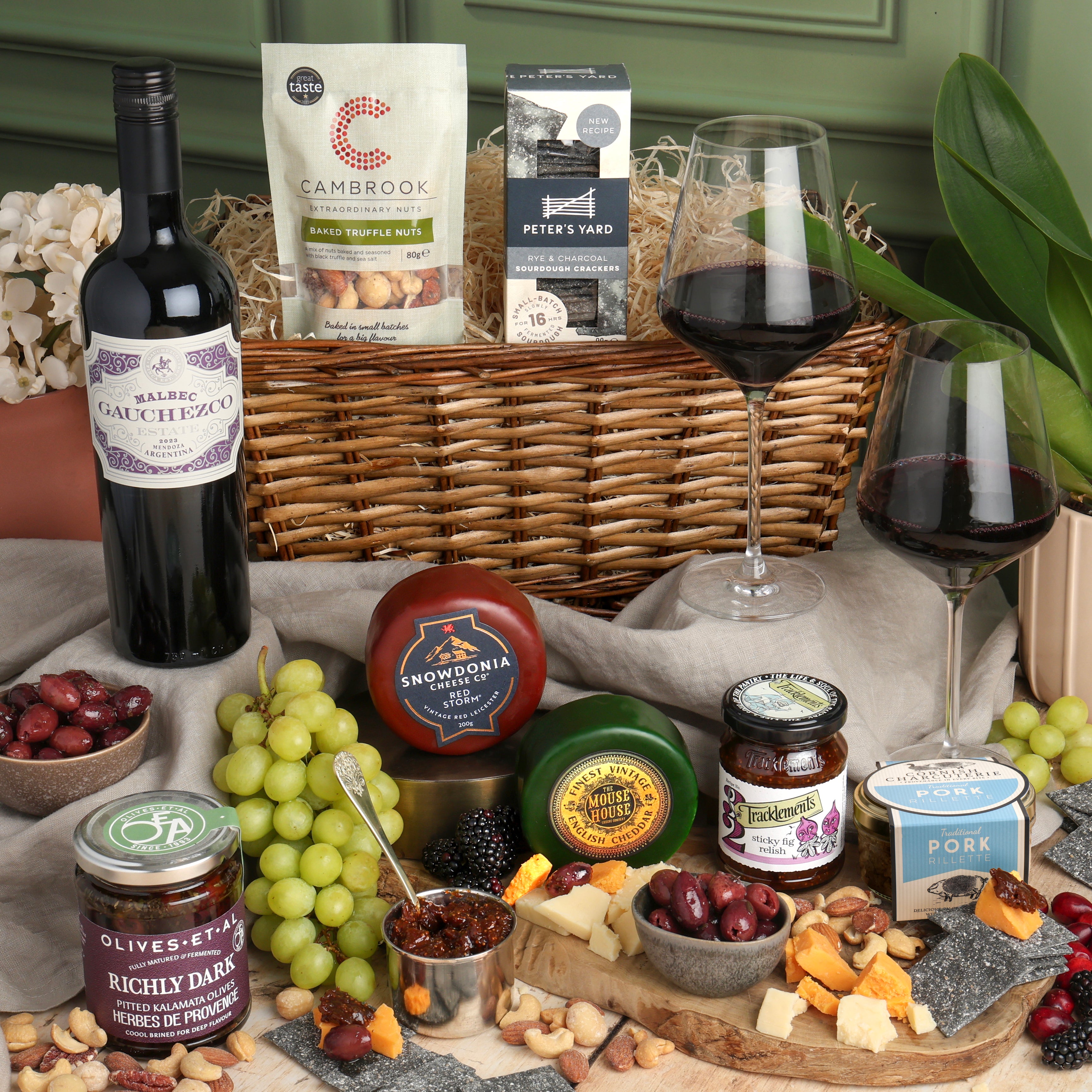 Housewarming Hampers | New Home Gift Ideas – Hampers.com